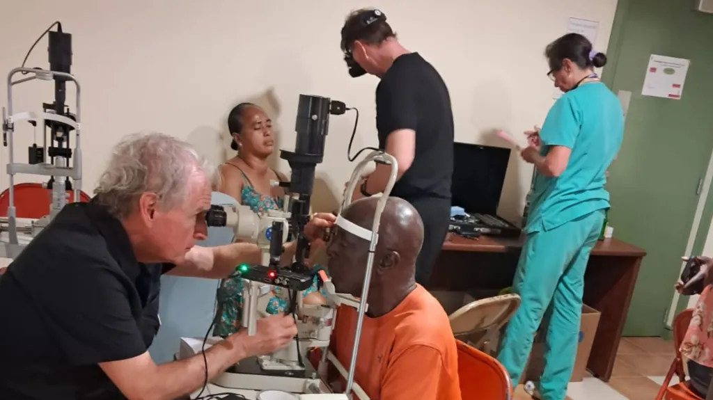 Lions Club, U.S. specialists team up to restore vision in SVG